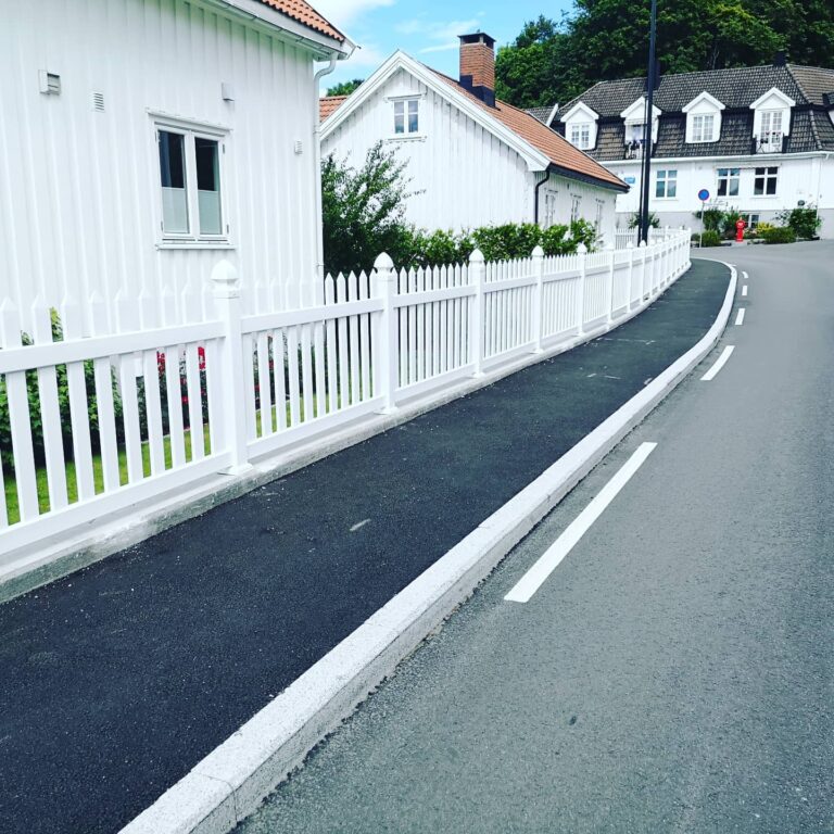 Vedlikeholdsfritt stakittgjerde i PVC / Vinyl til hage - TerrasseGutta