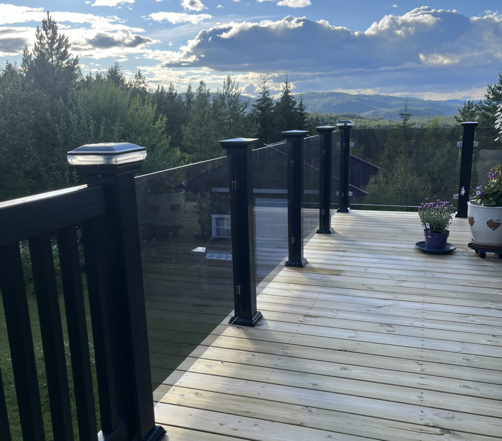 Svart Eikeskar - Komplett Vedlikeholdsfritt rekkverk i glass og PVC ...